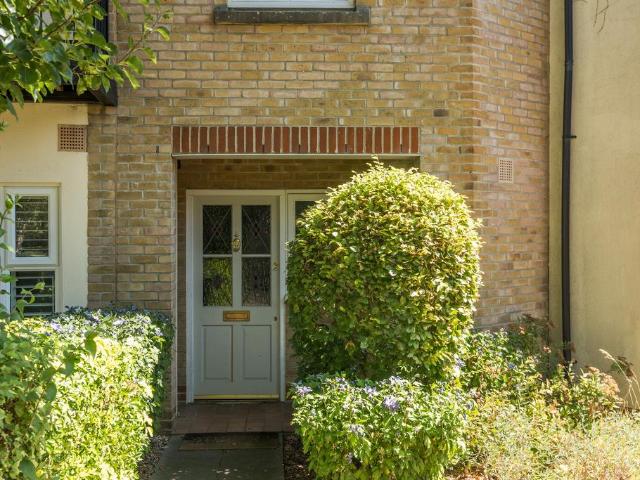 4 bedroom terraced house for sale