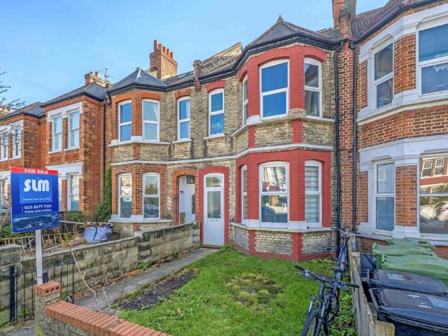 4 bedroom terraced house for sale