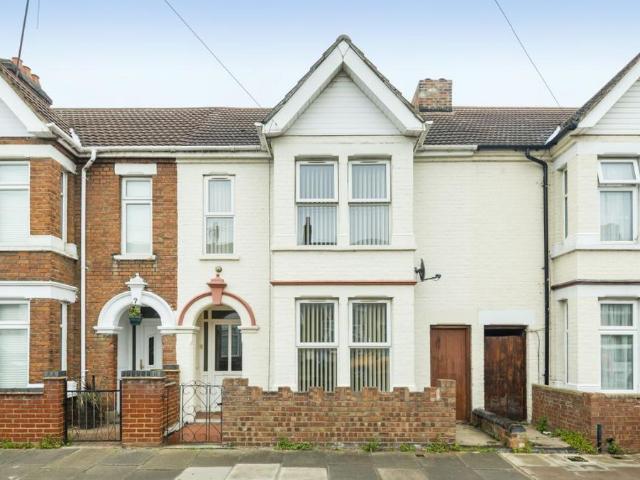 4 bedroom terraced house for sale