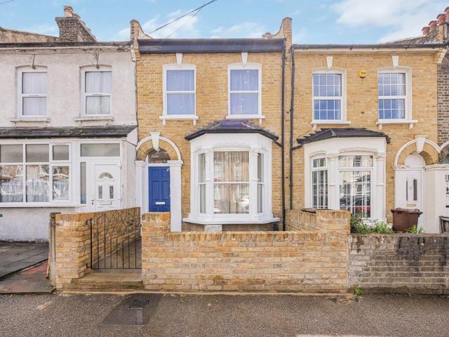 4 bedroom terraced house for sale