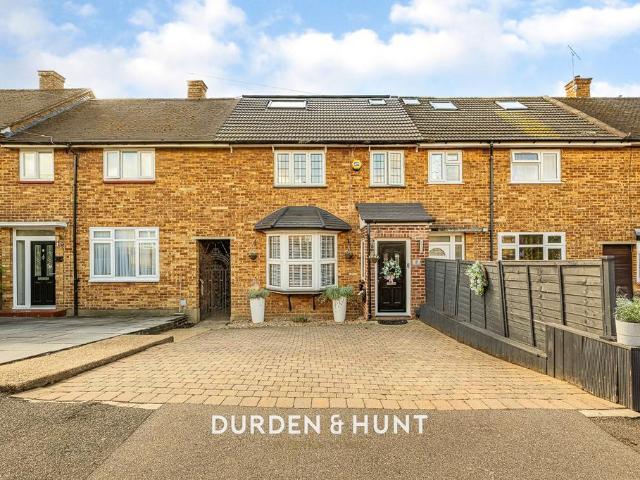 4 bedroom terraced house for sale