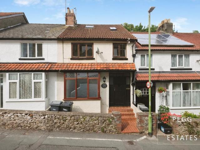4 bedroom terraced house for sale