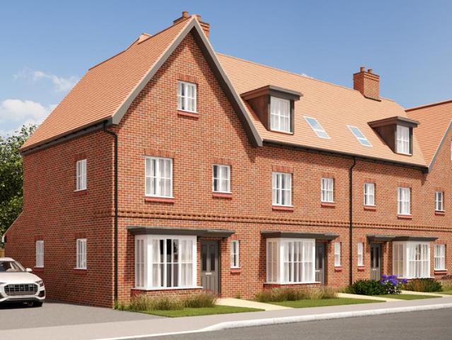 3 bedroom terraced house for sale