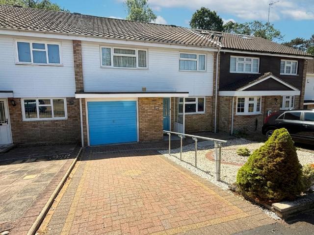 4 bedroom terraced house for sale