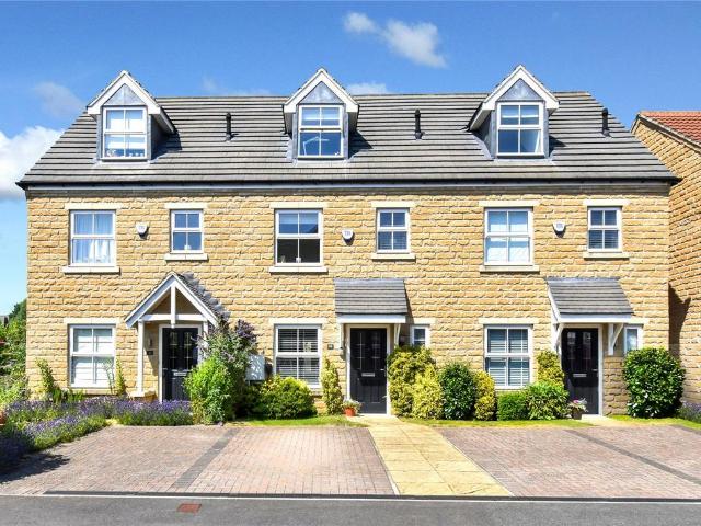 4 bedroom terraced house for sale