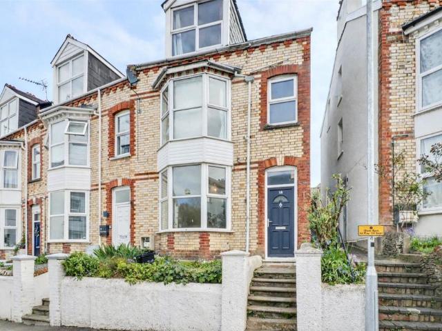 4 bedroom terraced house for sale