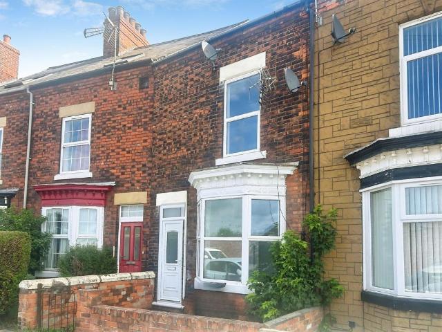4 bedroom terraced house for sale