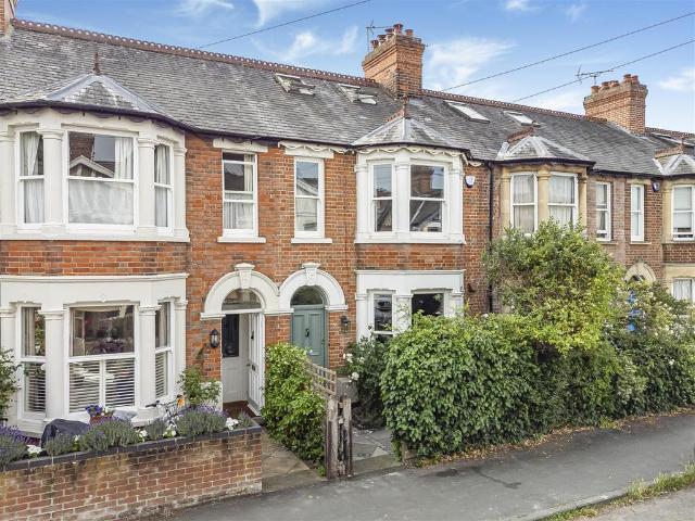 4 bedroom terraced house for sale