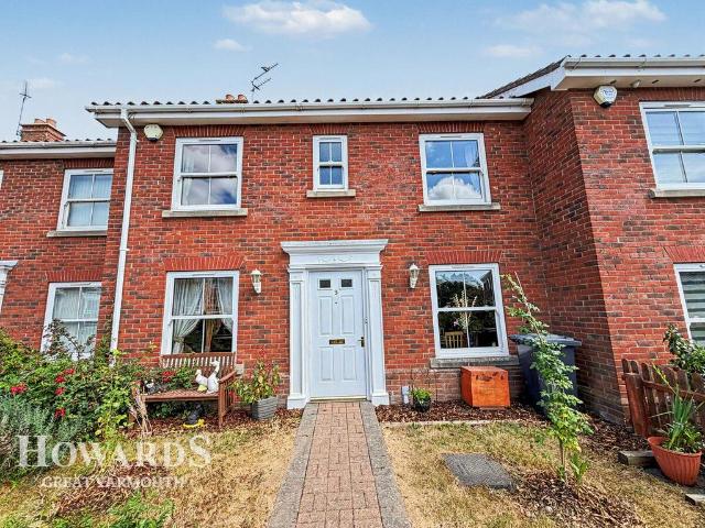 4 bedroom terraced house for sale