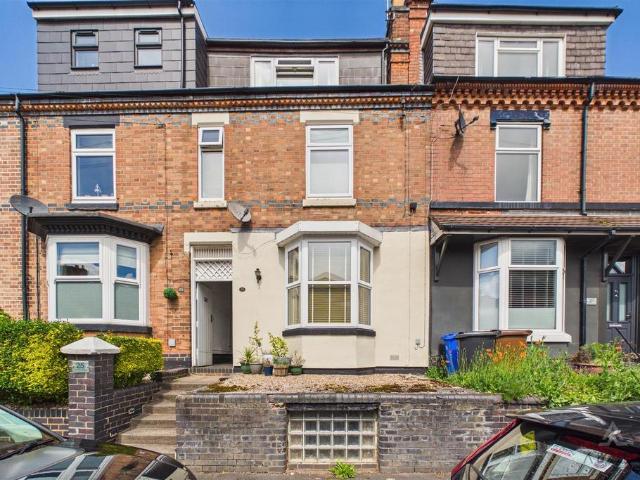 4 bedroom terraced house for sale