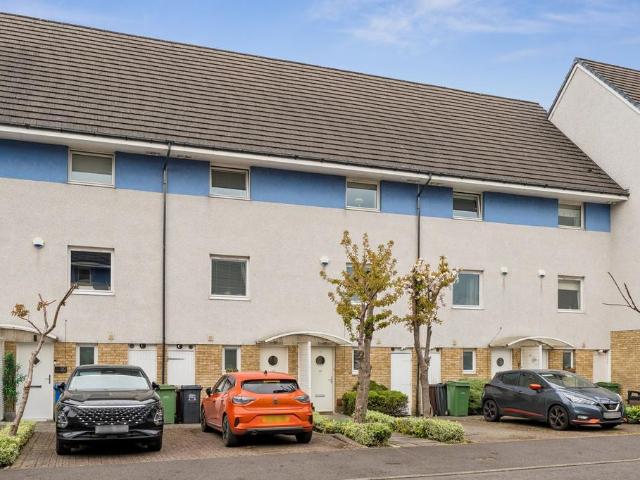 4 bedroom terraced house for sale