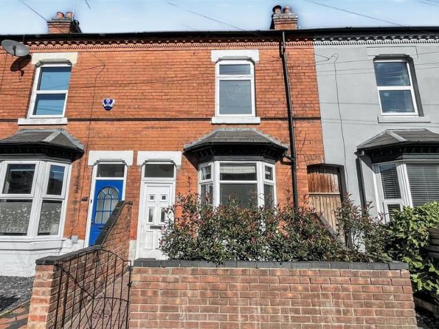 4 bedroom terraced house for sale