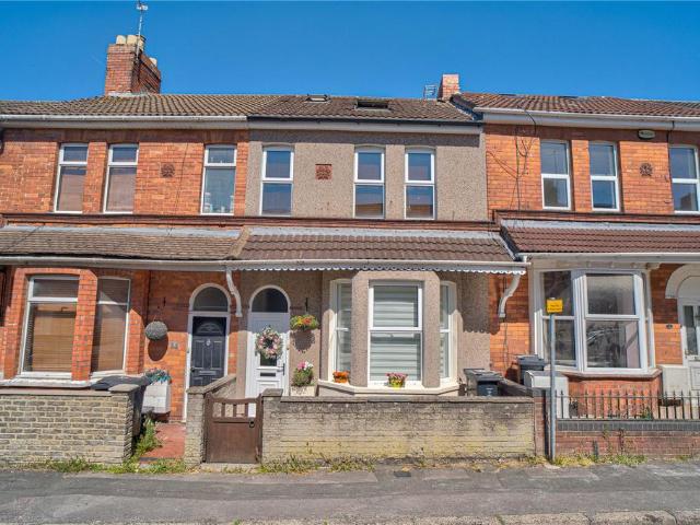 4 bedroom terraced house for sale