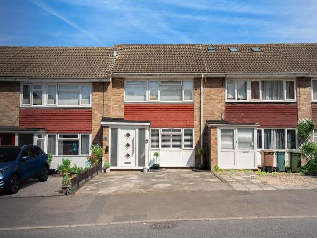 4 bedroom terraced house for sale