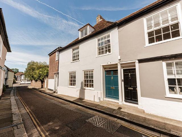 4 bedroom terraced house for sale