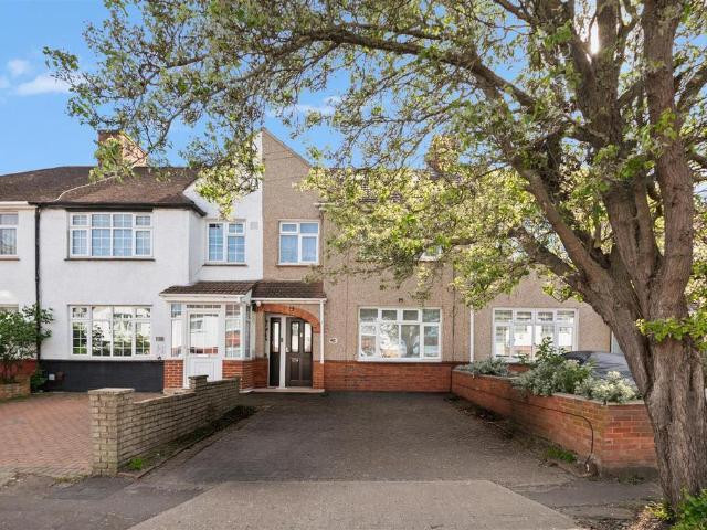 4 bedroom terraced house for sale