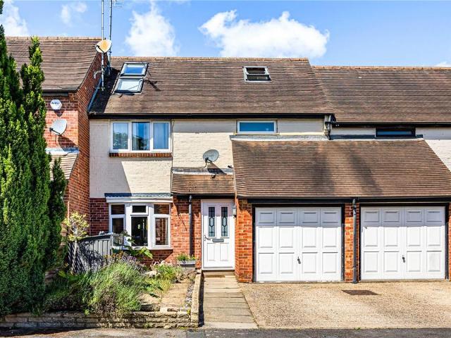 4 bedroom terraced house for sale