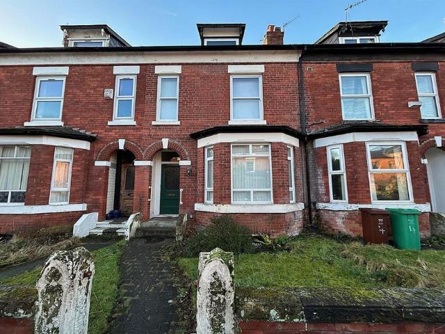 4 bedroom terraced house for sale