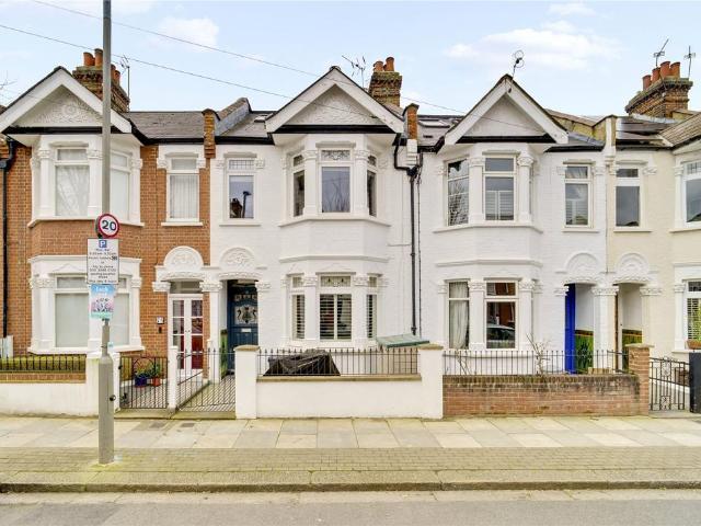4 bedroom terraced house for sale