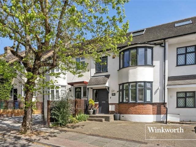 4 bedroom terraced house for sale