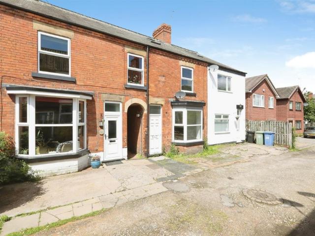 4 bedroom terraced house for sale