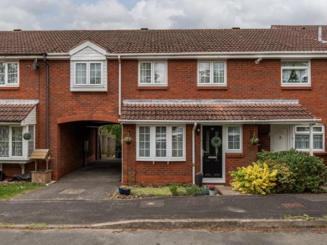 4 bedroom terraced house for sale
