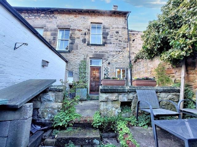 4 bedroom terraced house for sale