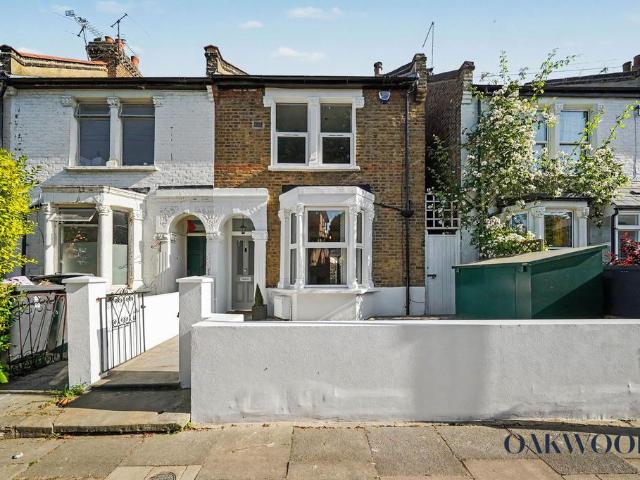4 bedroom terraced house for sale