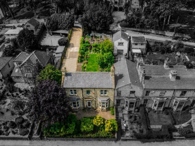 4 bedroom terraced house for sale