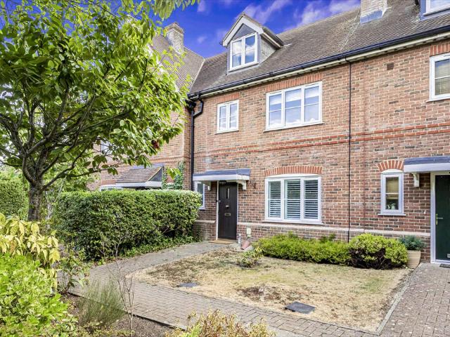 4 bedroom terraced house for sale