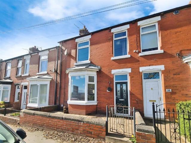 4 bedroom terraced house for sale