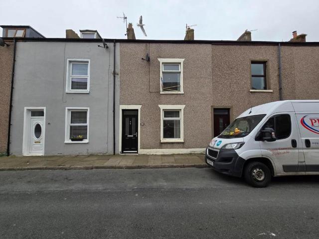 4 bedroom terraced house for sale