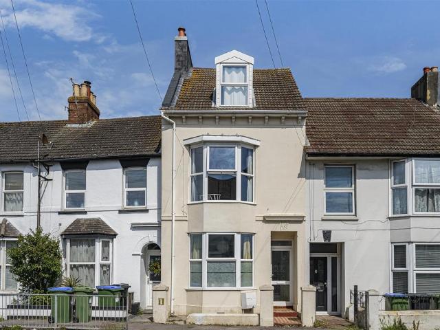4 bedroom terraced house for sale