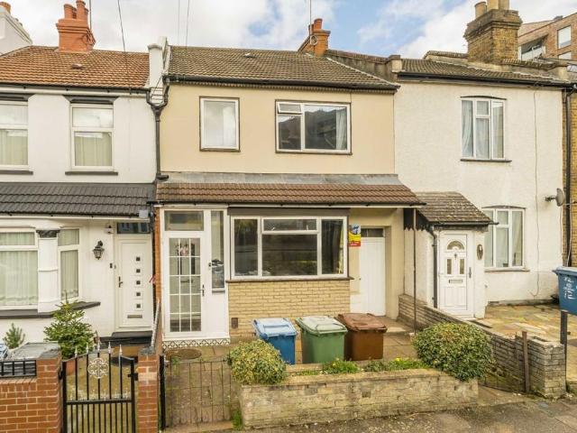 4 bedroom terraced house for sale