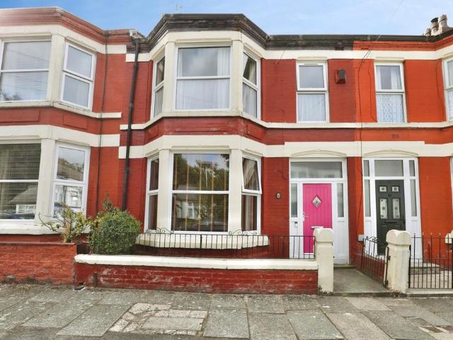 4 bedroom terraced house for sale