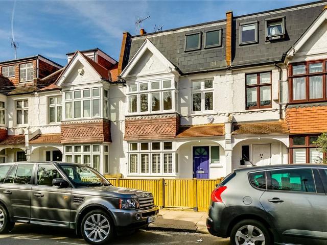 4 bedroom terraced house for sale