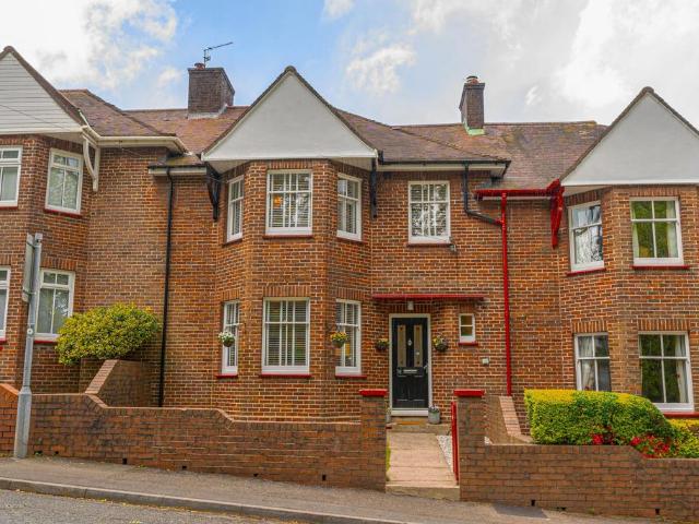 4 bedroom terraced house for sale