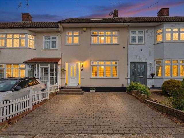 4 bedroom terraced house for sale
