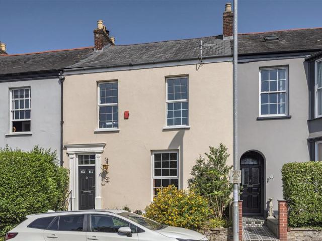 4 bedroom terraced house for sale