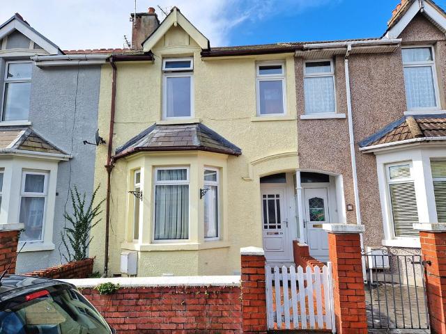 4 bedroom terraced house for sale