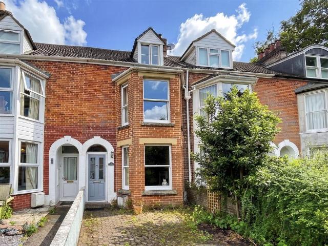 4 bedroom terraced house for sale