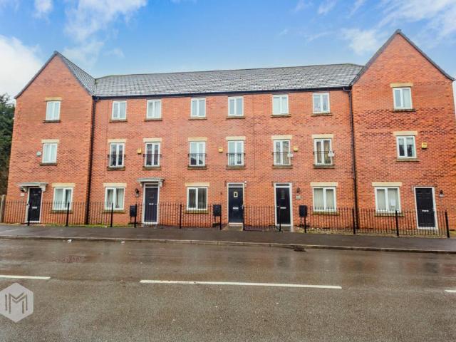 4 bedroom terraced house for sale
