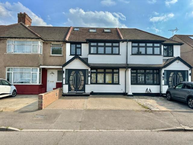 4 bedroom terraced house for sale