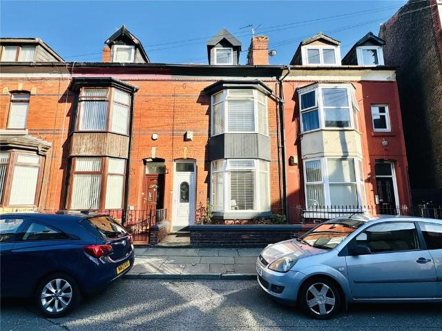 4 bedroom terraced house for sale