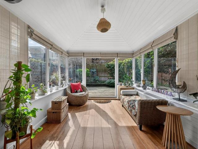 4 bedroom terraced house for sale