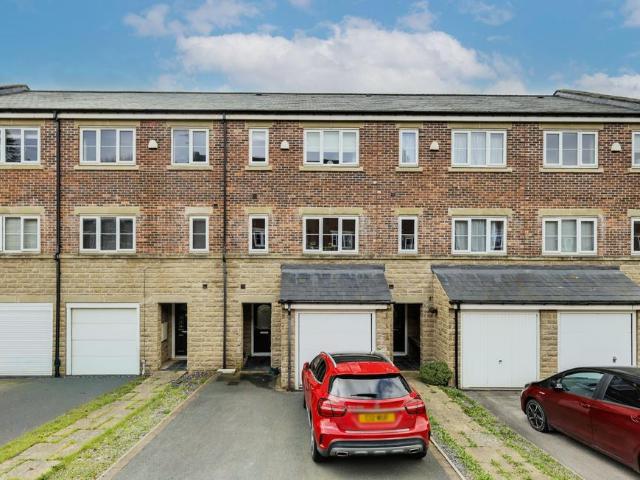 4 bedroom terraced house for sale