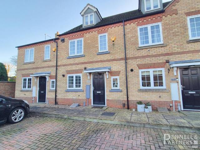4 bedroom terraced house for sale
