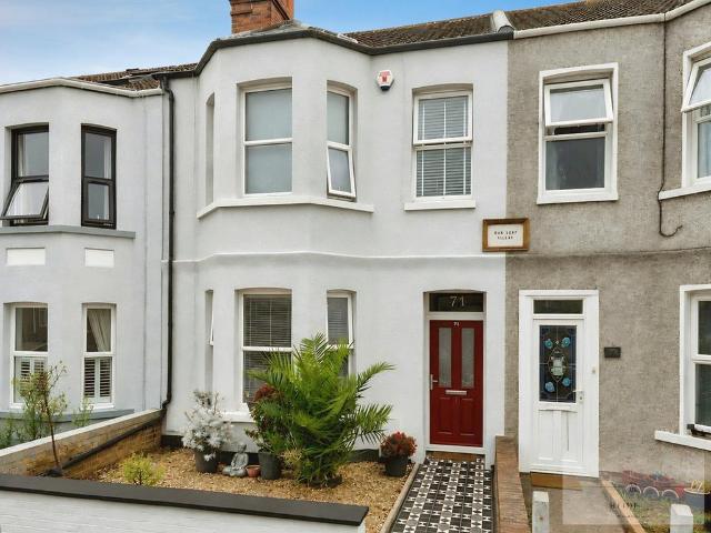 4 bedroom terraced house for sale