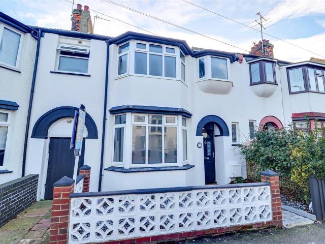 4 bedroom terraced house for sale