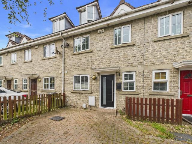 4 bedroom terraced house for sale